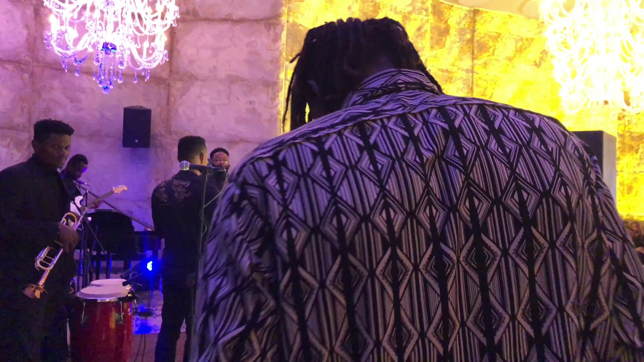 Cheso - Serenade @ The Oscars - YouTube