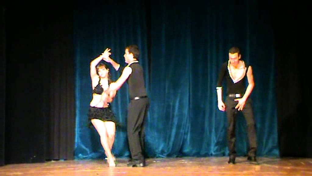 Trío de salsa acrobática. Alicante Dance. - YouTube