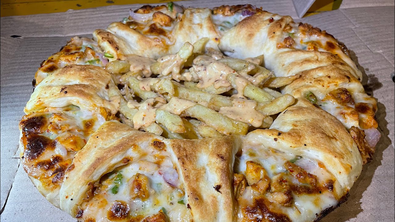 Delicious pizza in //pizza department 🤤 ️ - YouTube