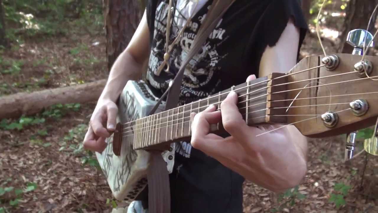 Nigel White performs on his homemade Guitjo (guitar/banjo) - YouTube