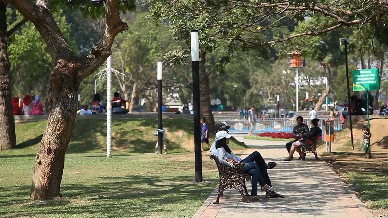 Hotel Alimar, Malang - 18th Century Dutch Colonial Heritage - YouTube