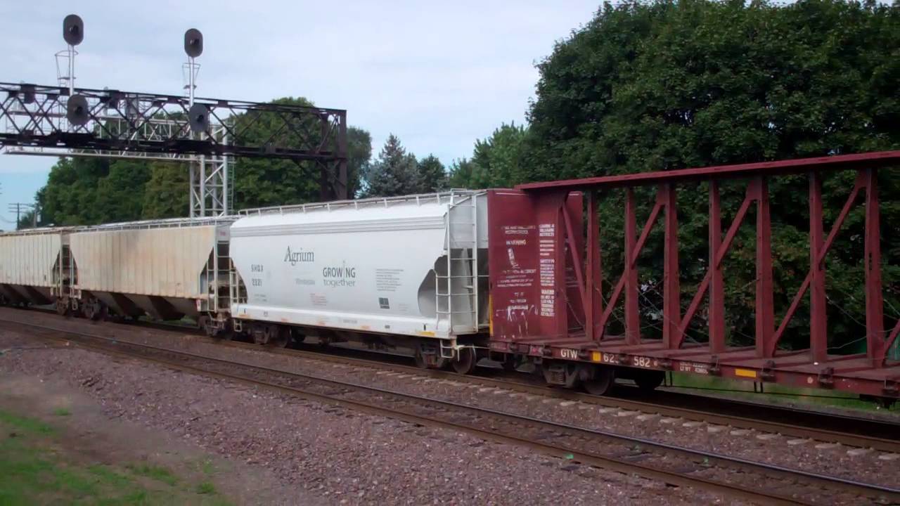 Eastbound Union Pacific mixed freight train at Rochelle Railroad Park ...