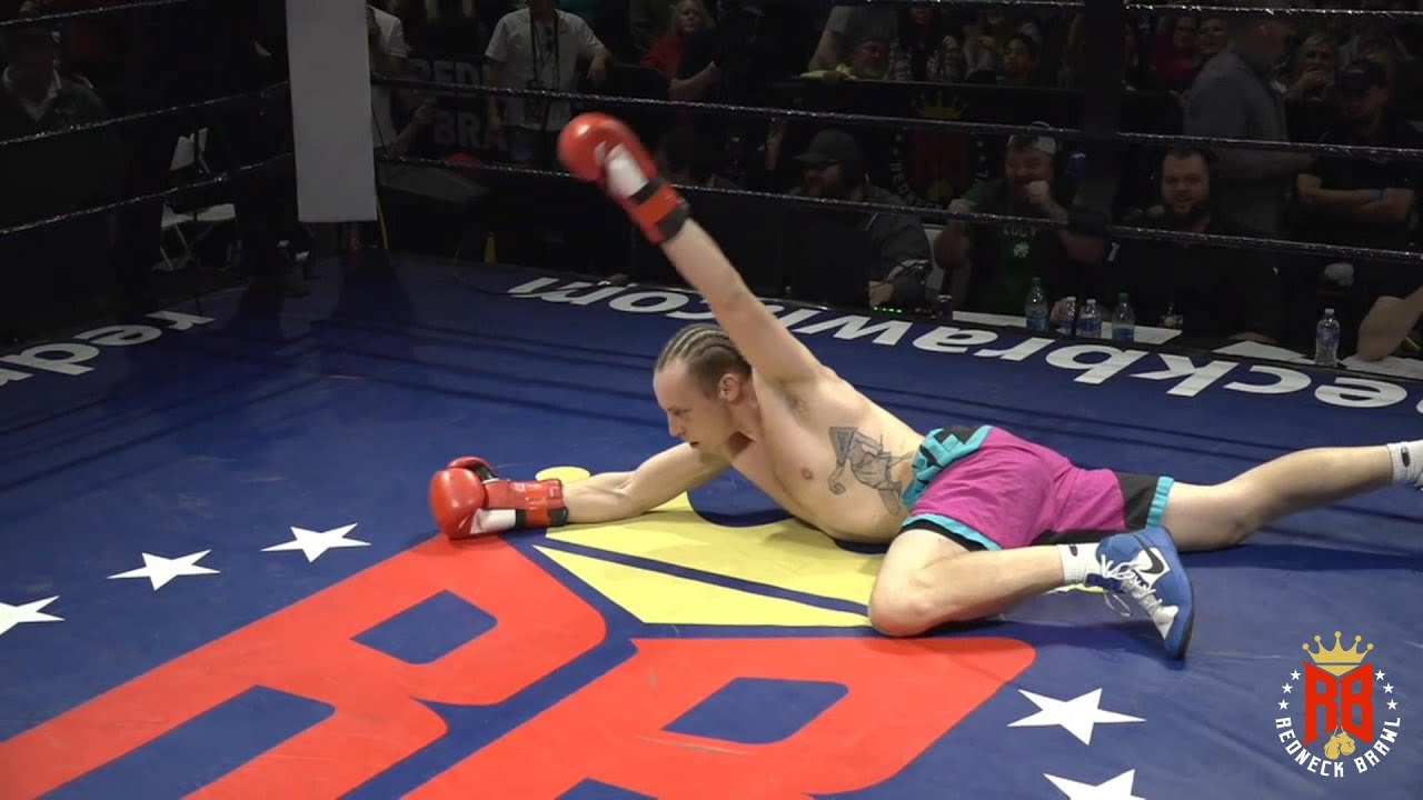 Entire Fight! CROCODILE GRUNDY vs. RAPPER HALLIDAY! - YouTube