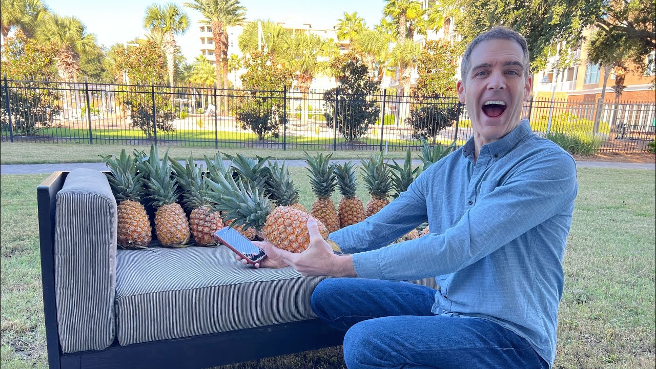 🎥 Pineapple Masterclass🍍with Mike ‘54 years’ Young, The World’s #1 ...