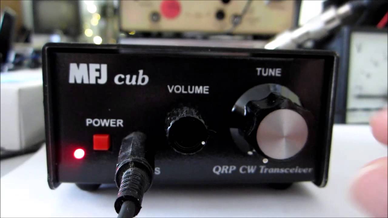 De MFJ-9317W "Cub", een 1 watt QRP CW-zendontvanger voor 18 MHz - YouTube