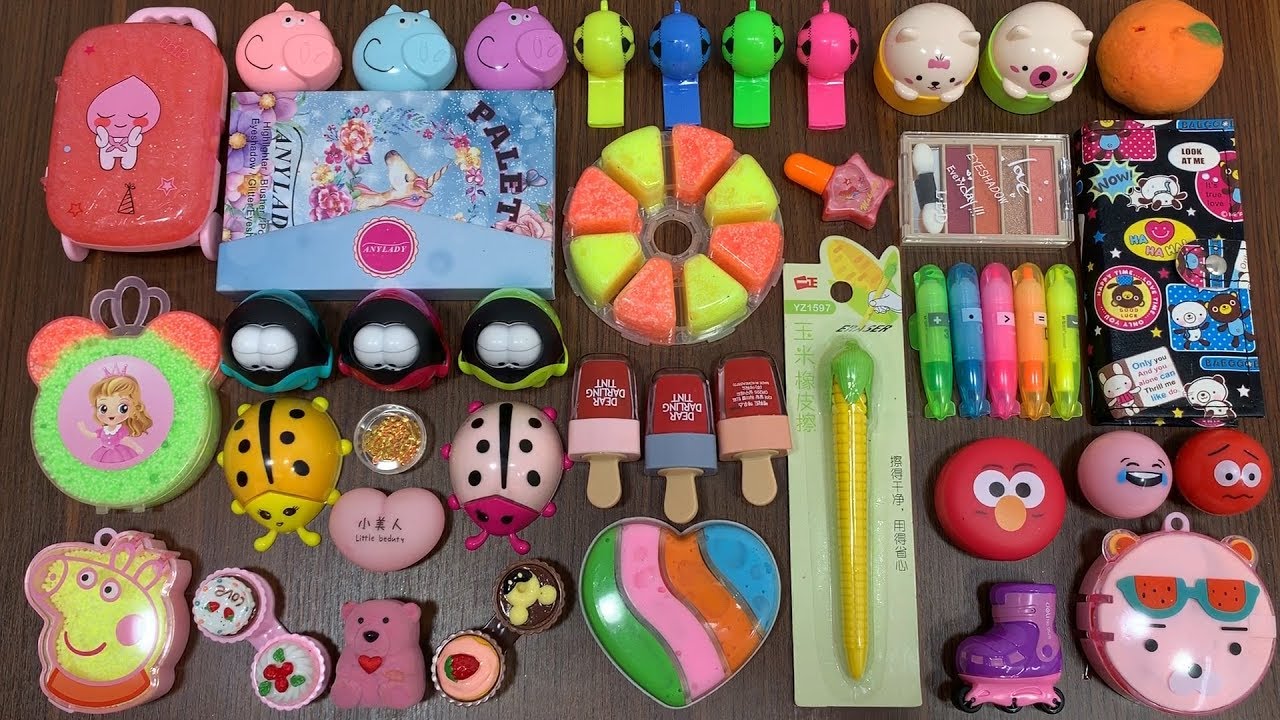 MIXING RANDOM THINGS INTO GLOSSY SLIME || RELAXING WITH WONDERFUL SLIME ...