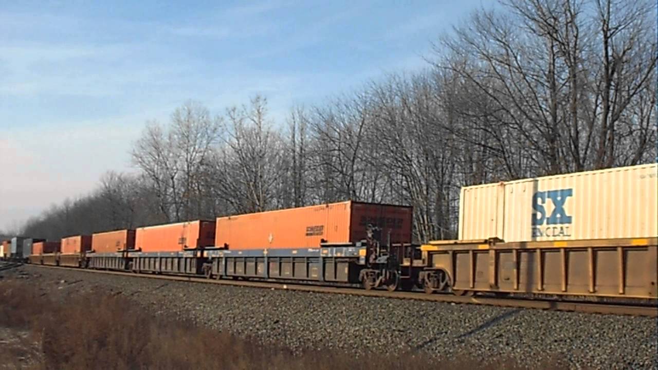 CSX Q018 at Macedon, NY 11/18/12 with CSX 5200!!! - YouTube