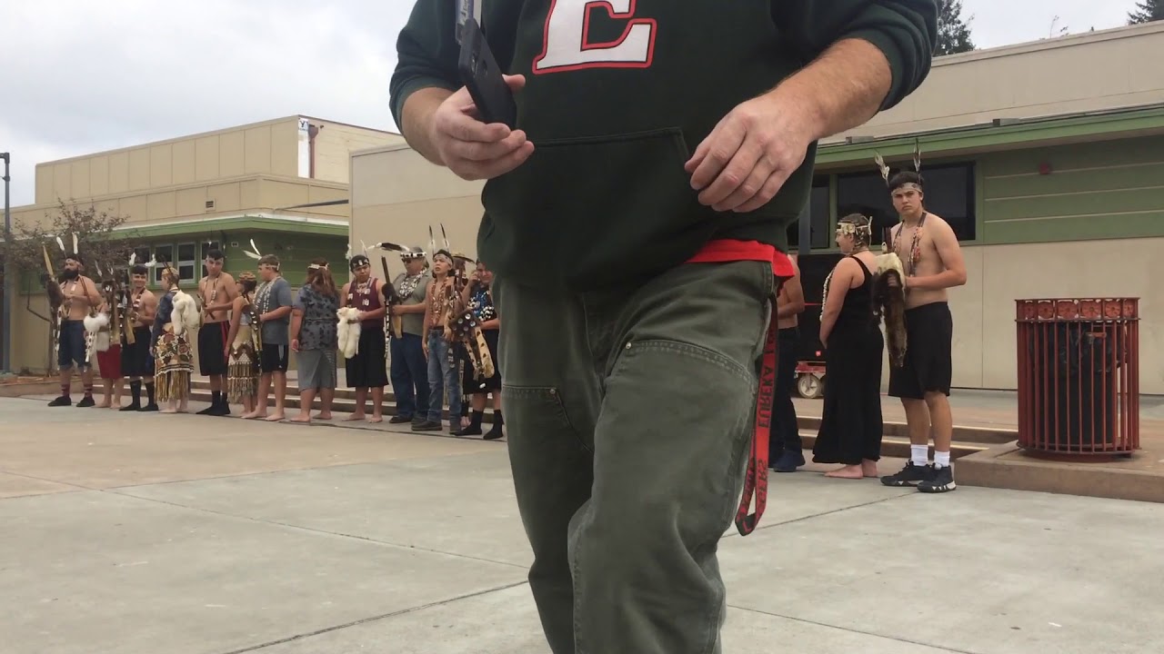 2018 Yurok Brush Dance Demonstration (1) - YouTube