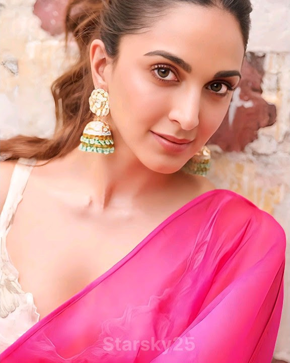 Kya Baat Haikiara Advani Shorts Youtubeshorts Trending Kiaraadvani Youtube