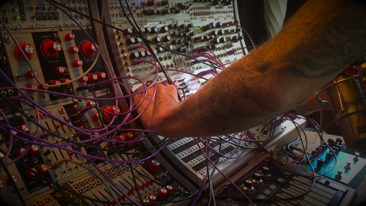 Justin Melland Synthesis Technology E352 BETA - YouTube