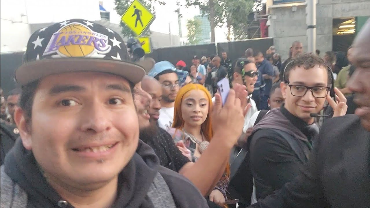 Ice Spice walk out with her Body Guards at B.E.T Awards #icespice # ...