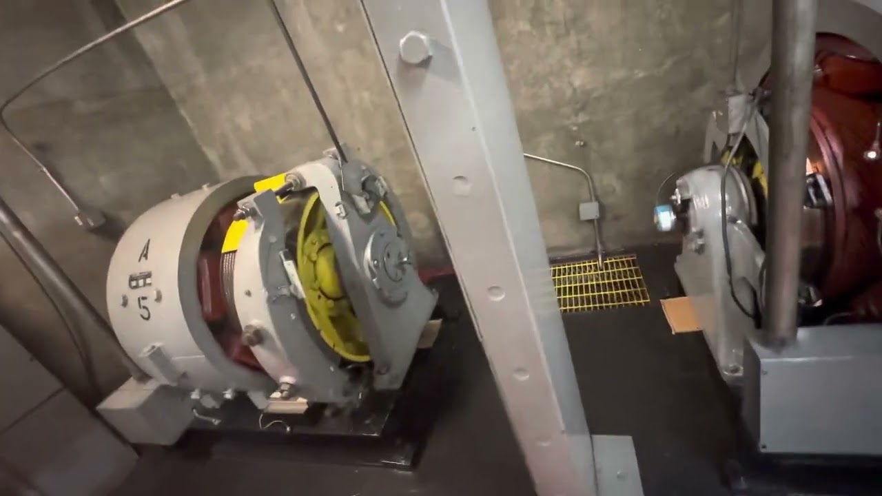 AMAZING Haughton/Schindler Main Elevator Machine Room @Mariott Downtown New Orleans - YouTube