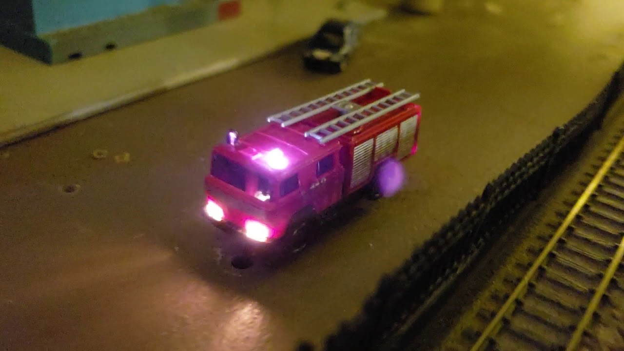 n/scale viessmann fire truck with flashing lights... - YouTube
