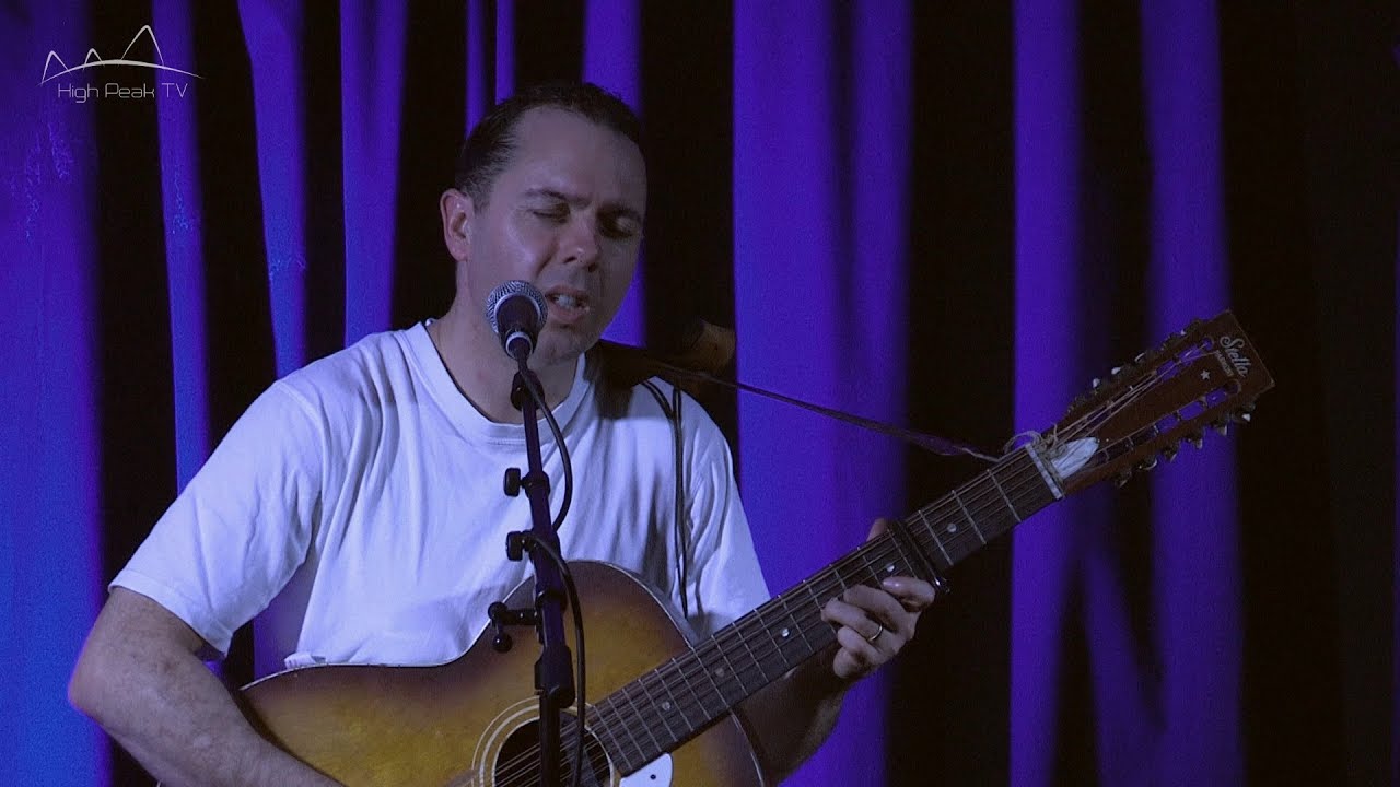 Hurry Back - Serious Sam Barrett live at The Commercial Inn, Glossop ...