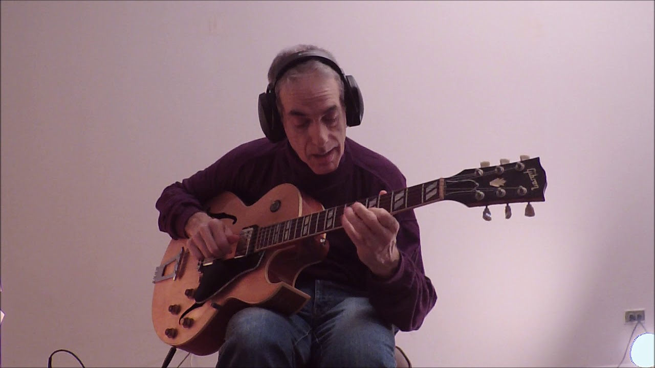 Mark Capon - Solo Guitar: Wave (Vou Te Contar) - YouTube