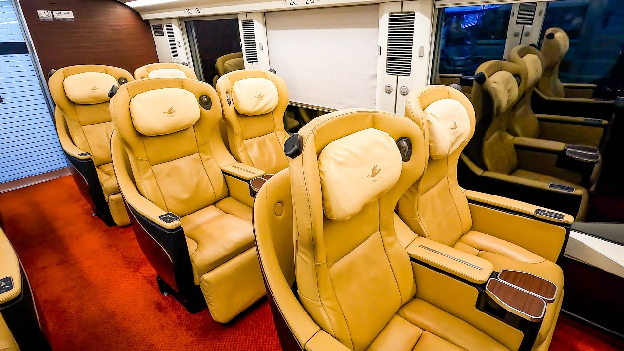 Premium Seats on the "Hinotori" Luxury Train Two hours of happiness ...