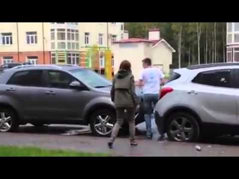 Qız keçmiş sevgilisinin avtomobilini səhv saldı, o