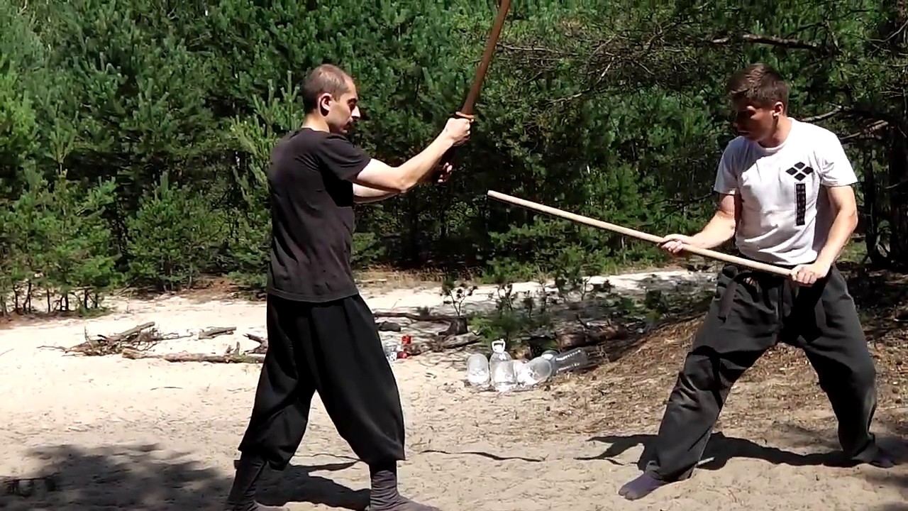 Jo jutsu Kukishinden ryu / Дзё дзюцу 杖術 - YouTube