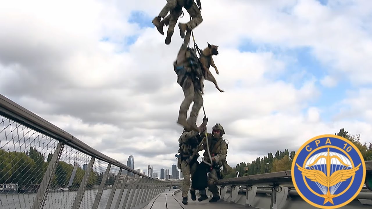 Commando Parachutists (GCP) of the French Air Force doing anti ...