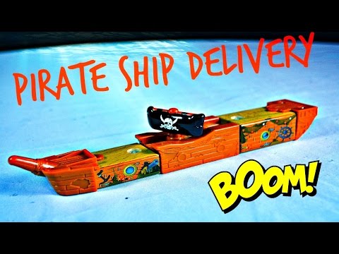 Thomas The Train - PIRATE SHIP DELIVERY
