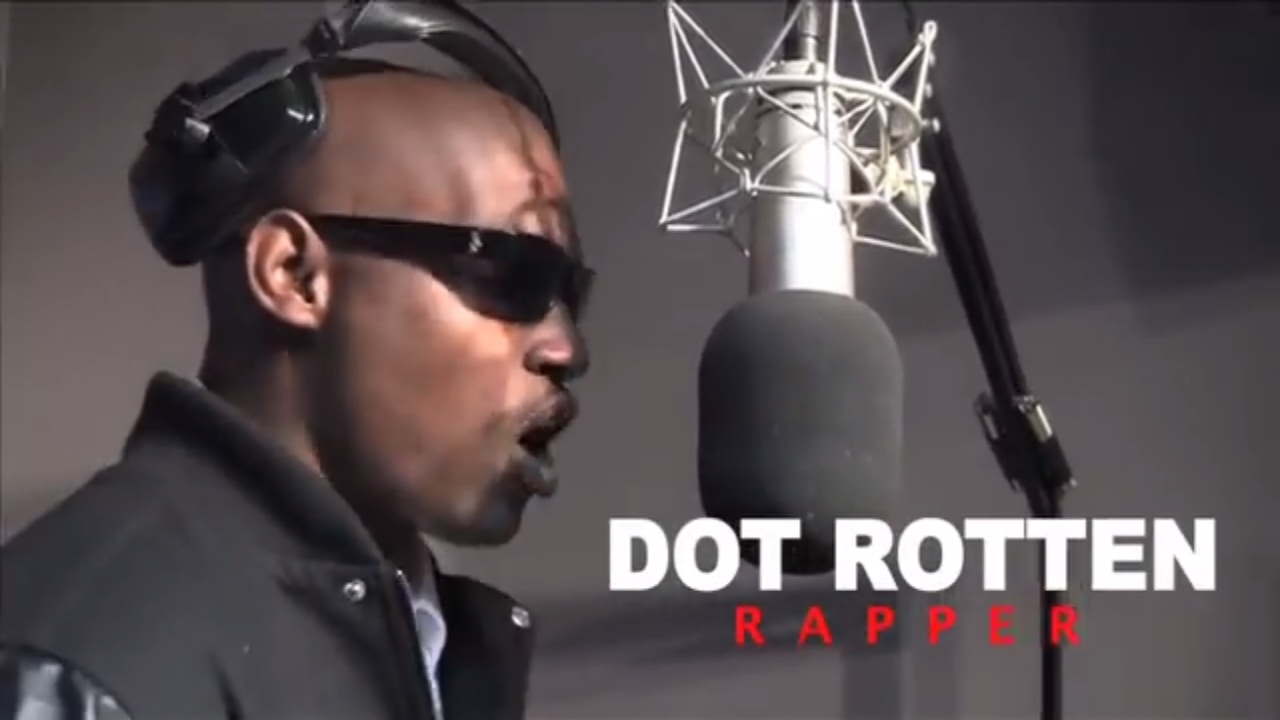 Dot Rotten - Fire In The Booth (part 1) - YouTube