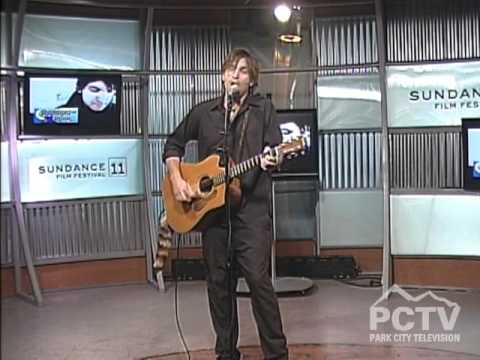 Matthew Moon - "Poster Girl" Live on PCTV - YouTube