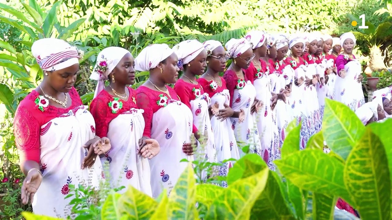 Madarassati Hayria de Tsingoni - YouTube