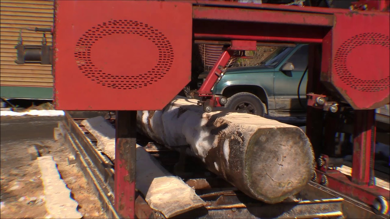 Mighty Mite Band Saw Mill more repairs - YouTube