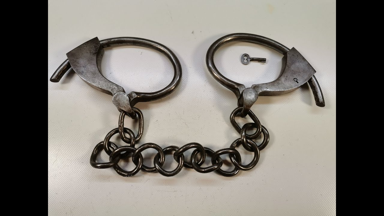 Tower Leg Irons DoubleLock (1) Fußschellen Fußfesseln Wild West Western ...