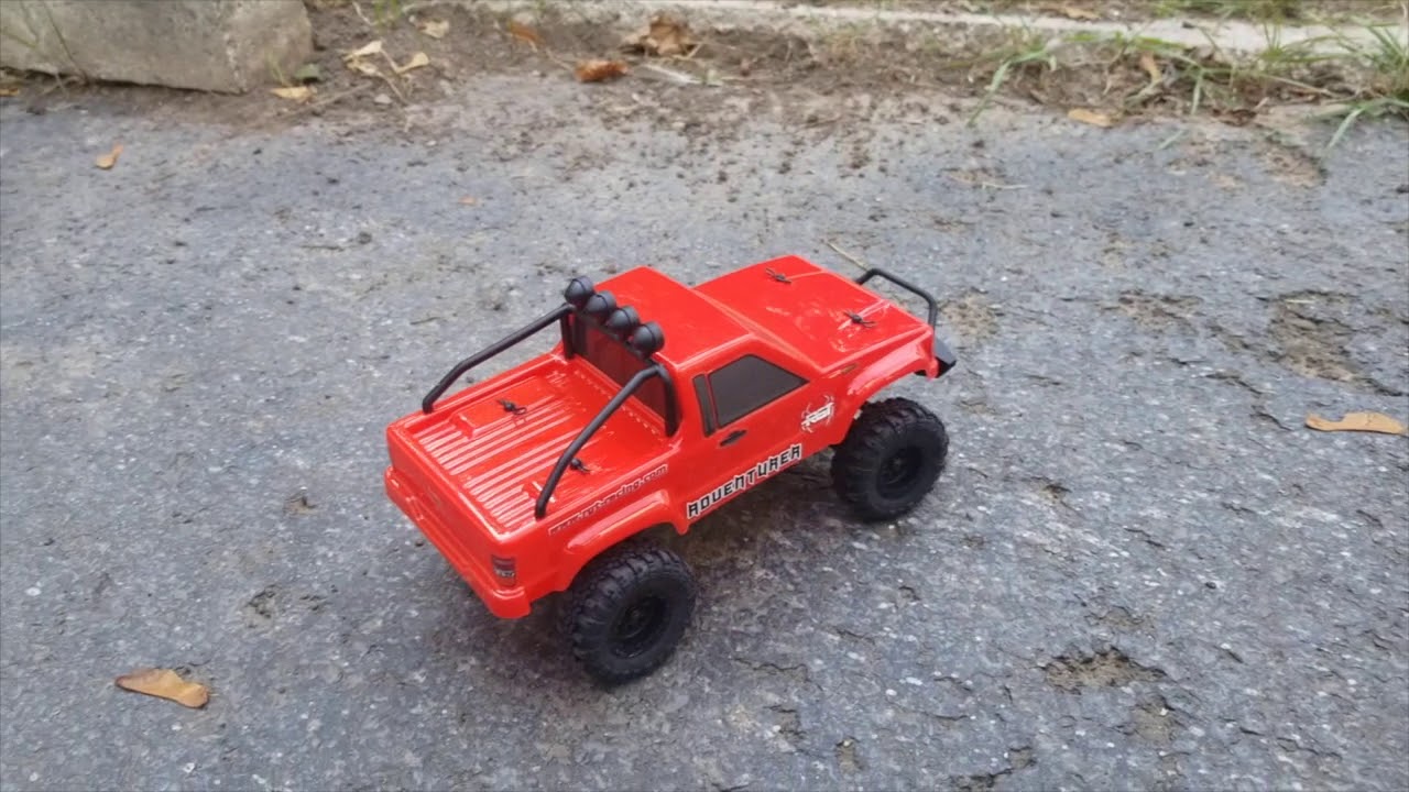 RGT Crawler RTR 4x4 RC Truck by Rraycom - YouTube