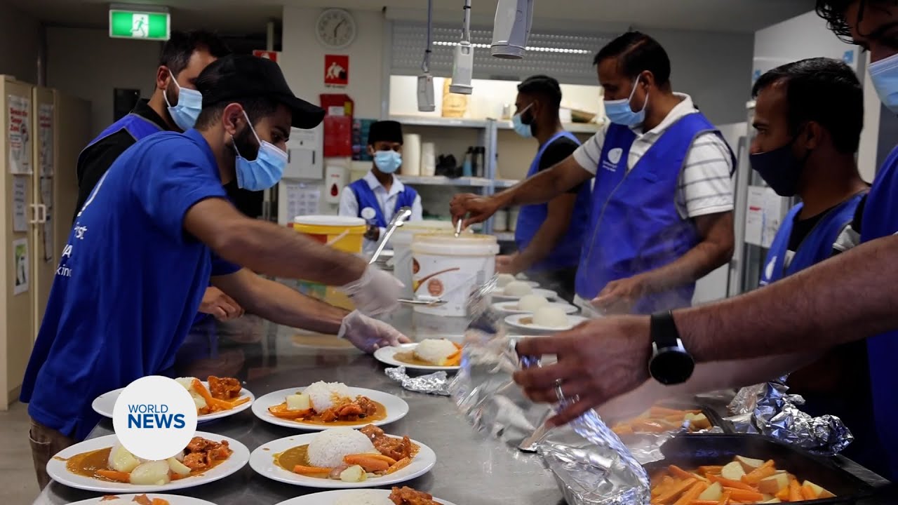 Humanity First Australia provide meals to local community - YouTube