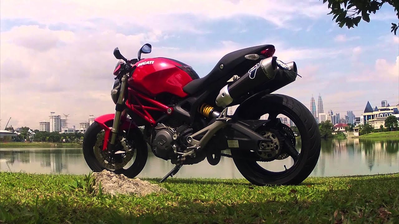 Ducati Monster 795 Review - YouTube