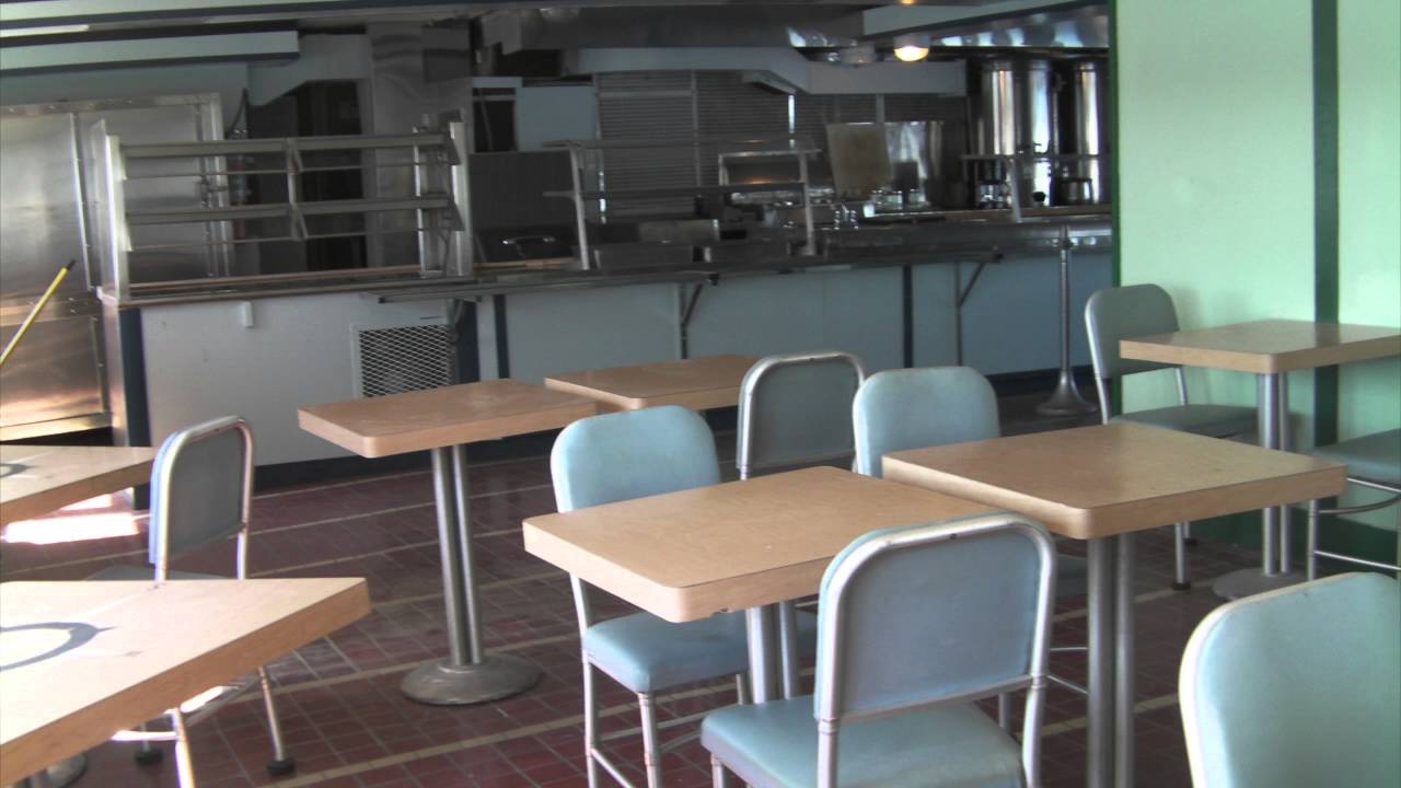S.S. Milwaukee Clipper Cafeteria - YouTube