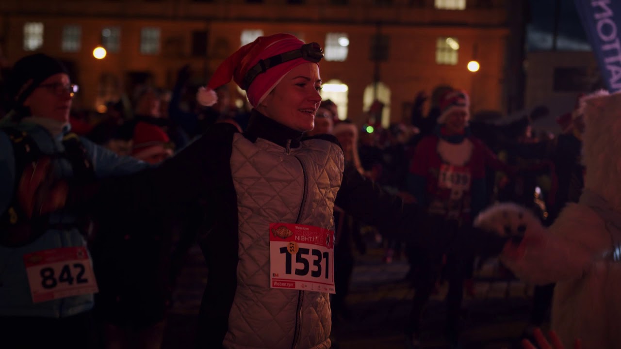CHRISTMAS NIGHT RUN PRAHA 14/12/2019 - YouTube