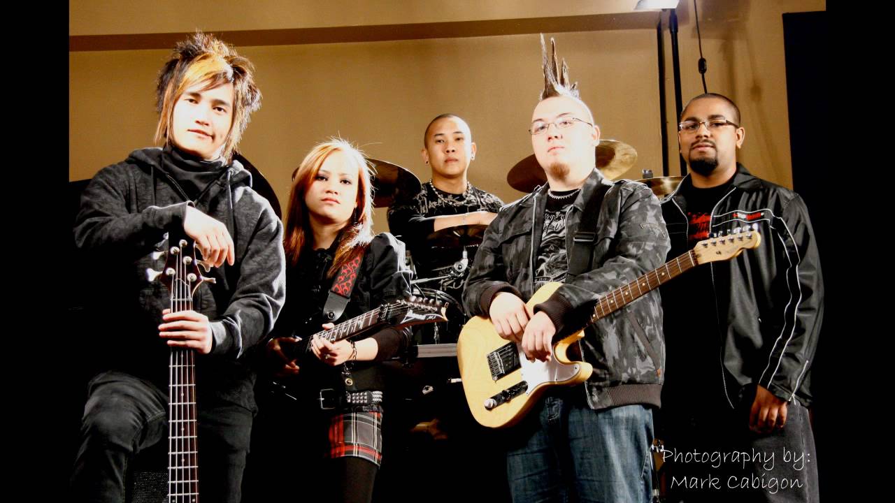 Chronicle Band - Rise up - YouTube