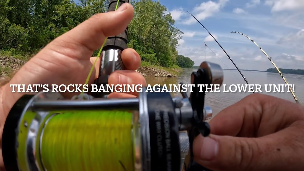 Almost DESTROYED my motor for a small FLATHEAD! (Solo fishing in HEAVY ...