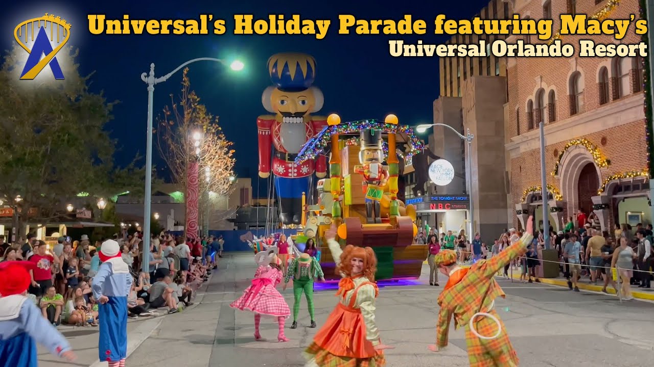 Full Universal’s Holiday Parade featuring Macy’s at Universal Studios ...