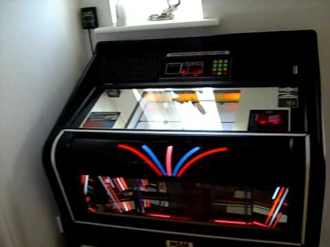 NSM Jukebox Performer Classic - YouTube
