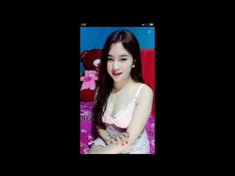 Hot gril putrinia