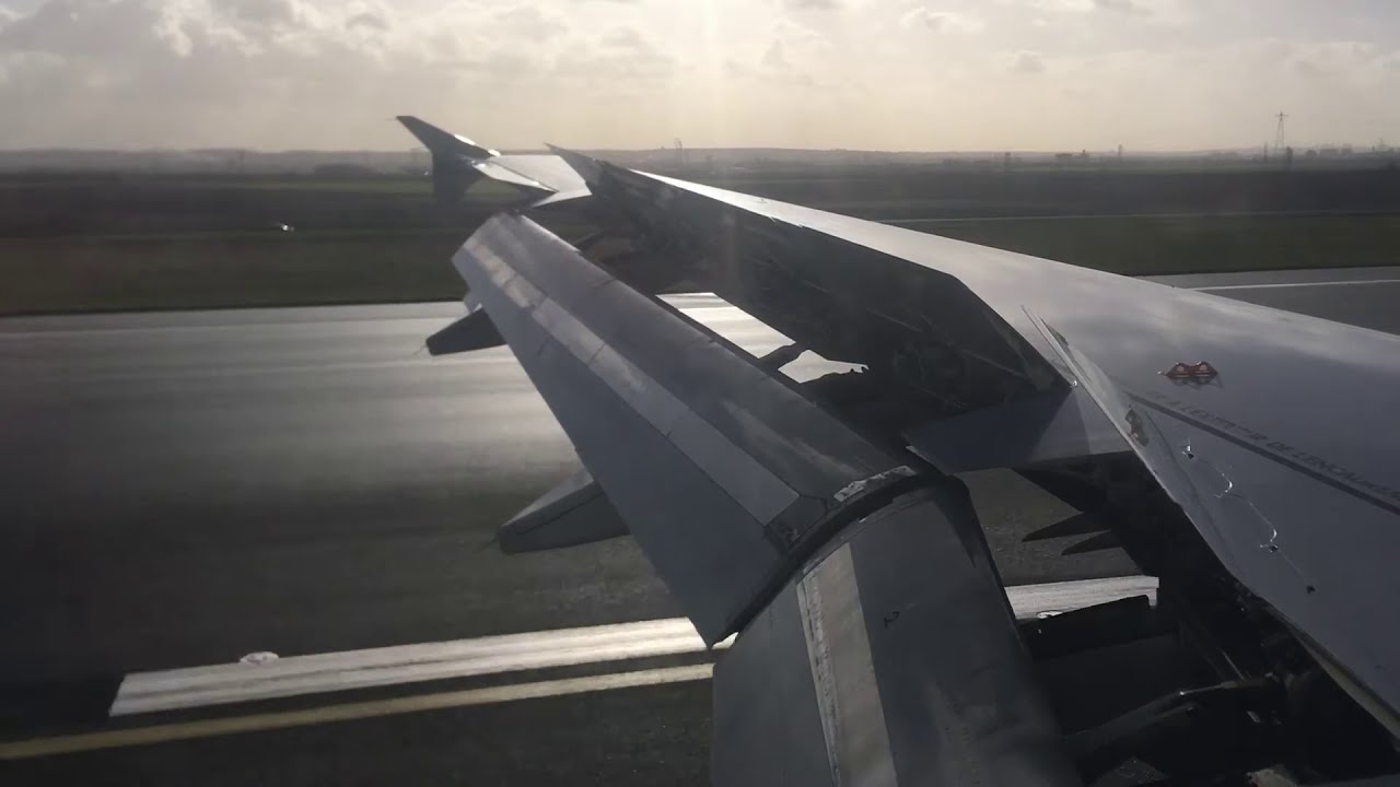 Wing view landing at Charles de Gaulle airport 17/01/18 - YouTube