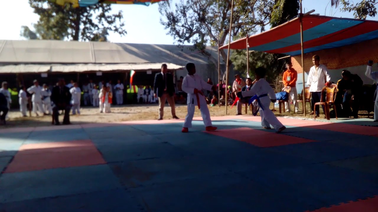 Karate training hall itahari - YouTube