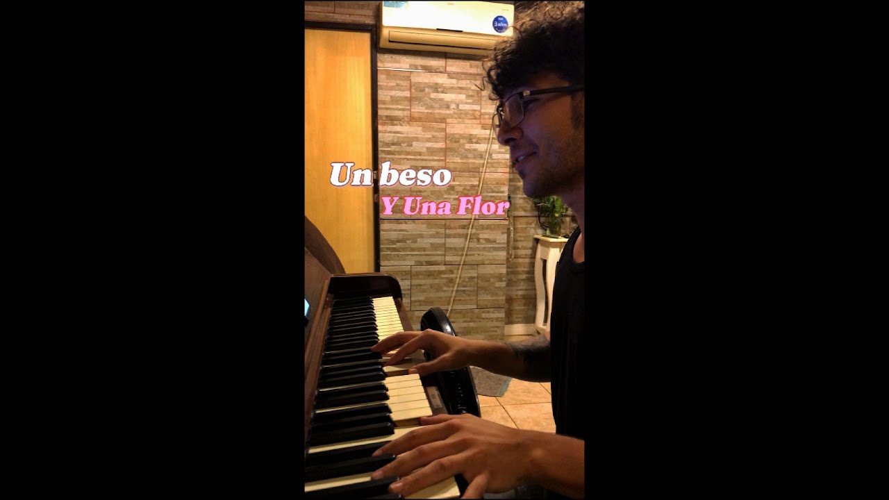 Un Beso y Una Flor . Nino Bravo - YouTube