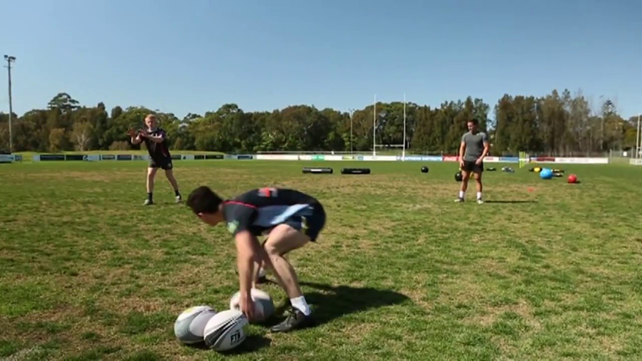 Half Back Passing - YouTube