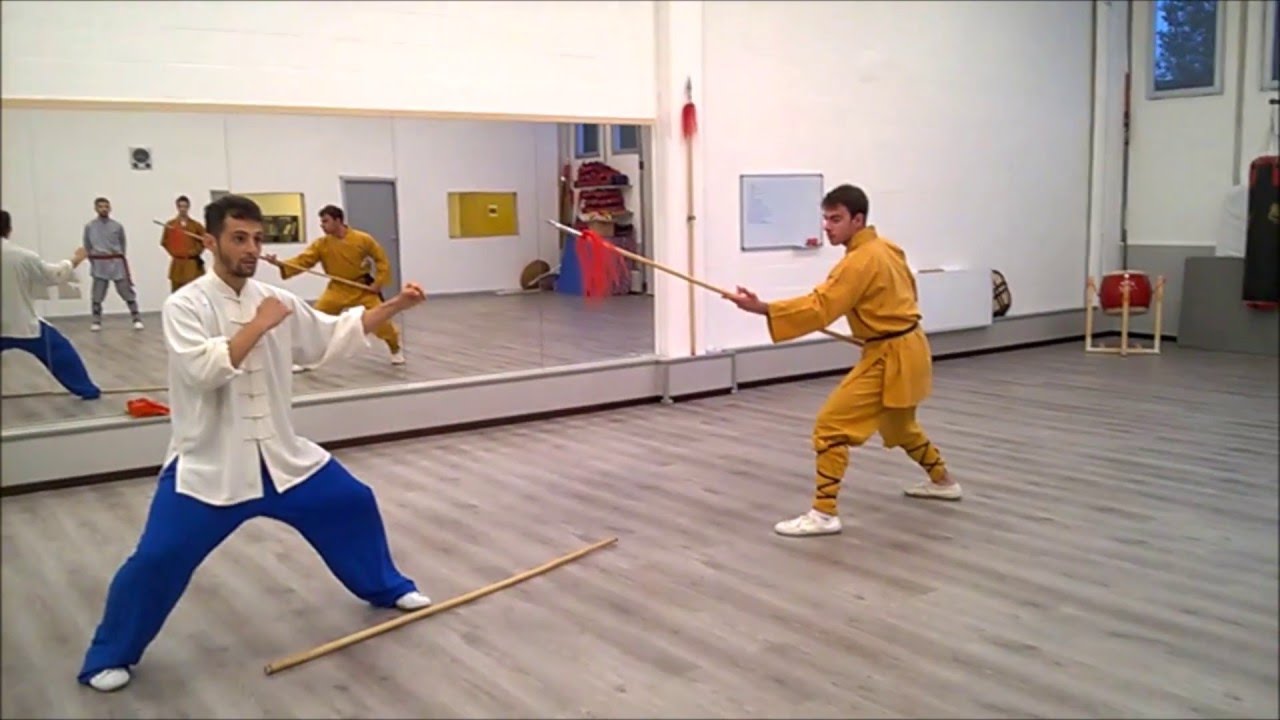 shaolin staff yin shou gun application - YouTube