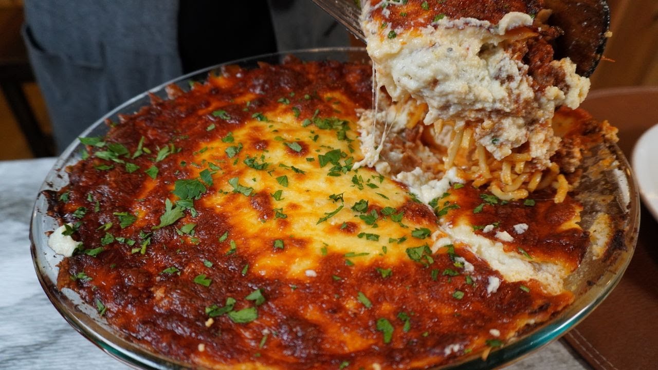 Transform Regular Spaghetti into a Heavenly Baked Spaghetti Dish! - YouTube