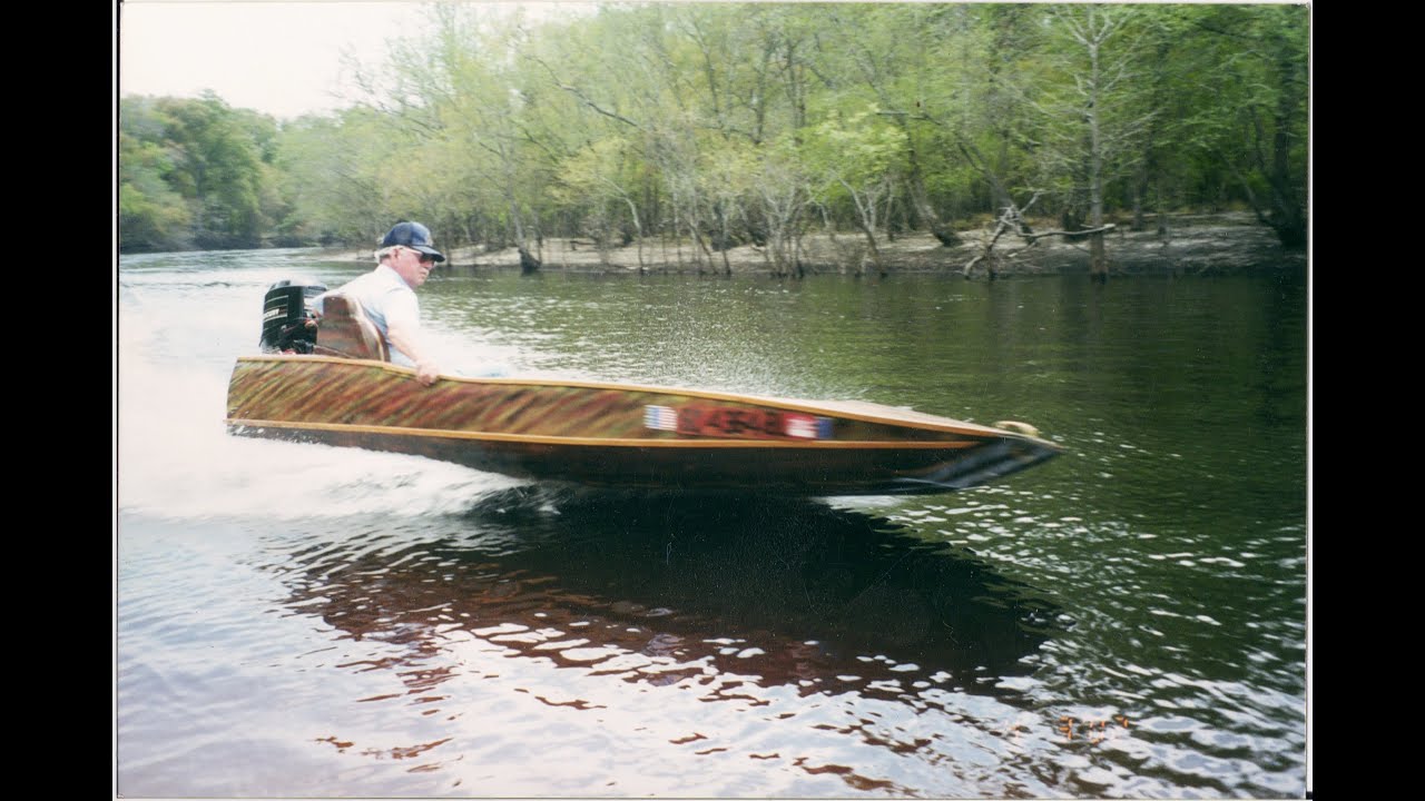 unbelievable turns!! "strip boat" 70 HP willardsboatworks.com - YouTube