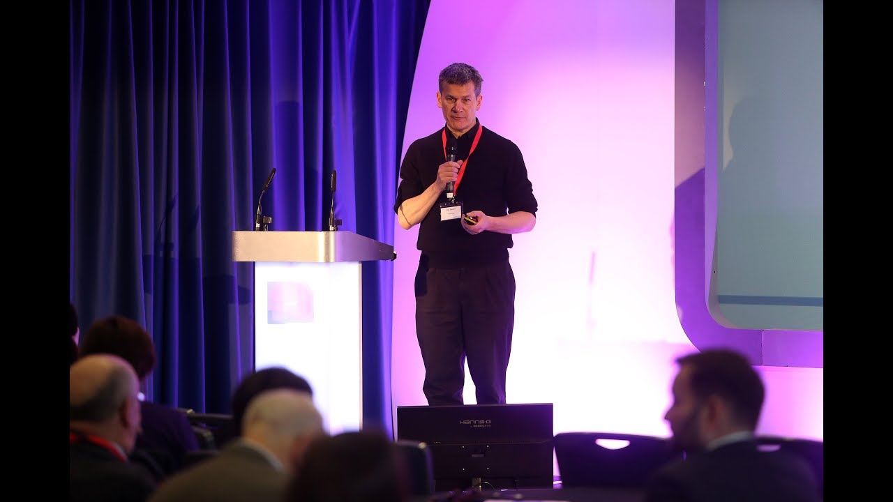 Joe Saxton yn gofod3 | Joe Saxton at gofod3 - YouTube