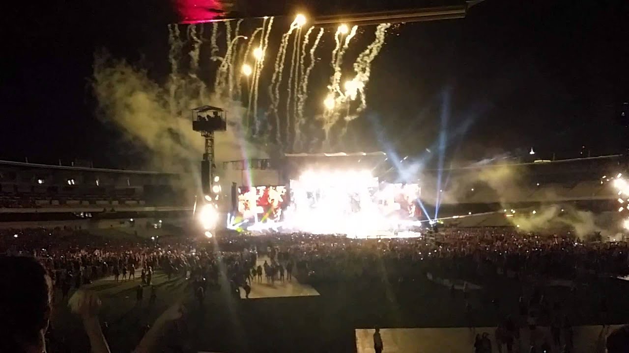 150220 One Direction in Perth - Best song ever - YouTube