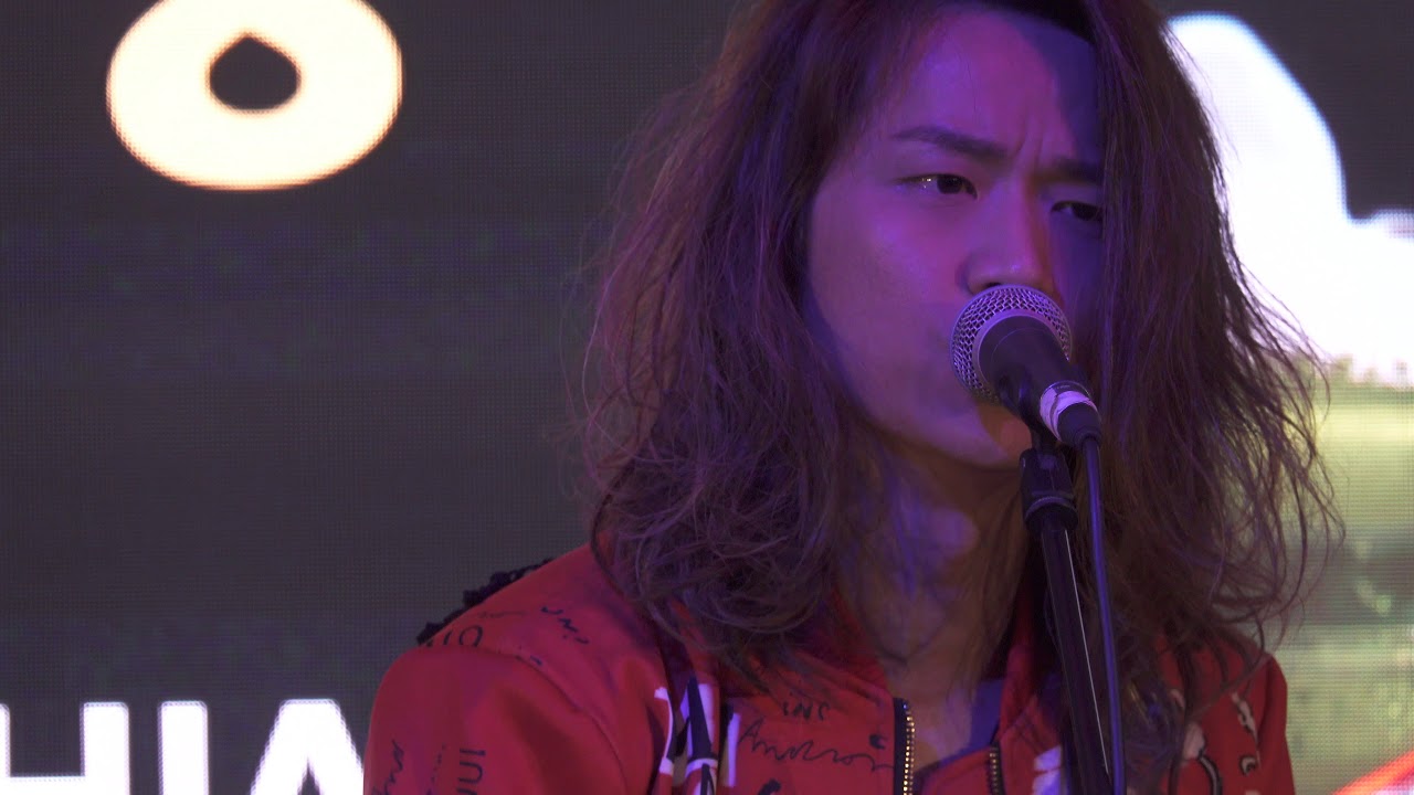 Alex Chia 謝中傑 & V's New Year's Eve Party 2018 - 別戀 II - YouTube