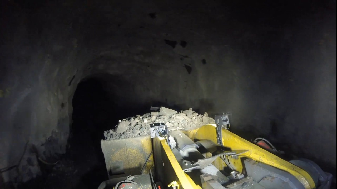 muck face to truck truck to surface - YouTube